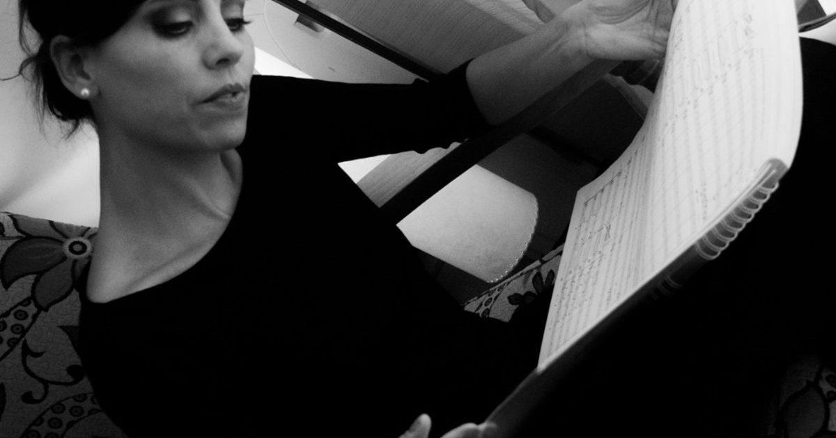 La compositora neuquina María Suárez estrena «Luna Líquida» en el ...