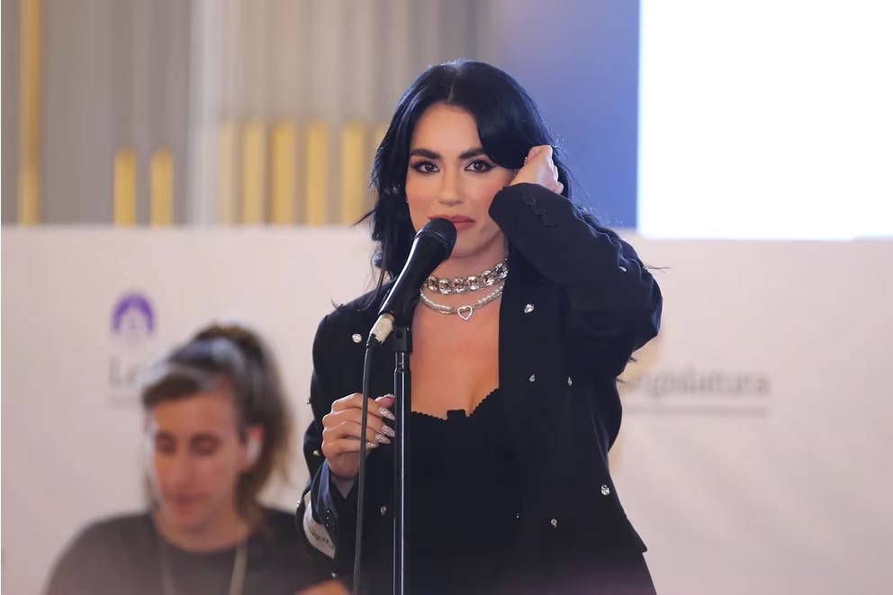 Lali Espósito contó la traumática situación que vivió con un fan ...