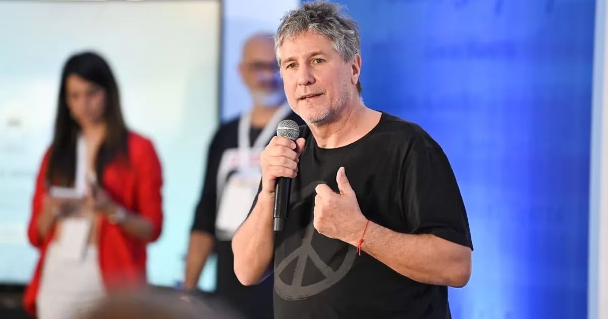 Amado Boudou, trasladado en un vuelo sanitario tras la internación en ...