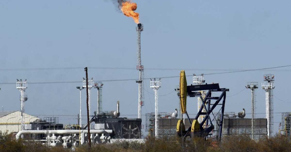 El puerto petrolero impulsará también la producción de gas - Diario Río ...