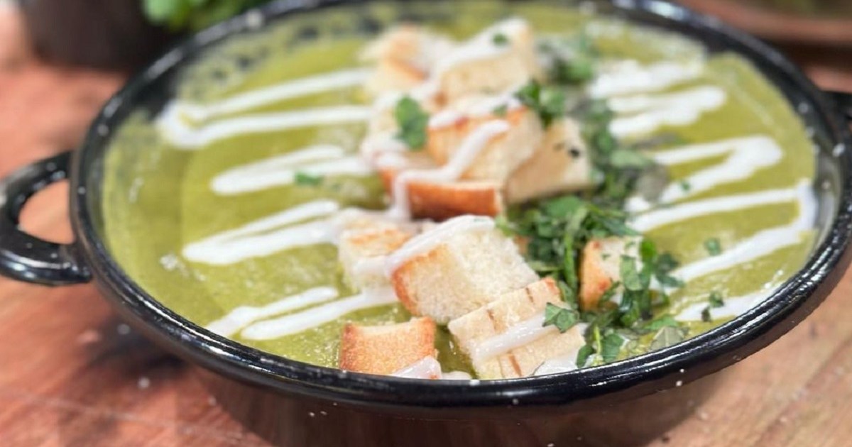 Sopa verde para disfrutar en estos días fríos - Diario Río Negro