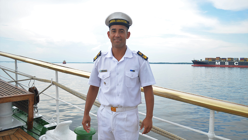 Jesús Sandoval, el roquense que conoce el mundo a bordo de la fragata ...