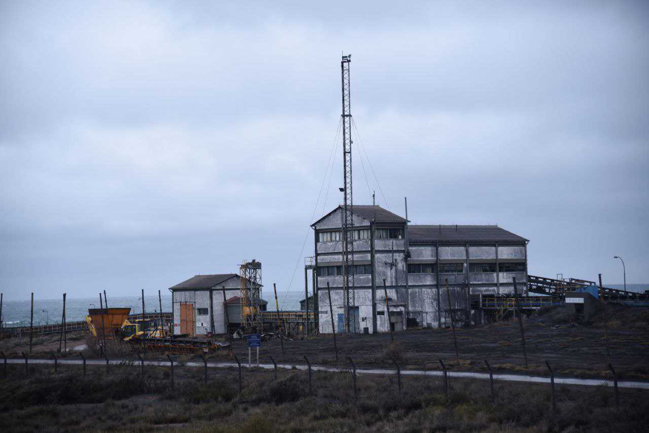 Así está el lugar donde YPF montará el puerto del oleoducto en Punta ...