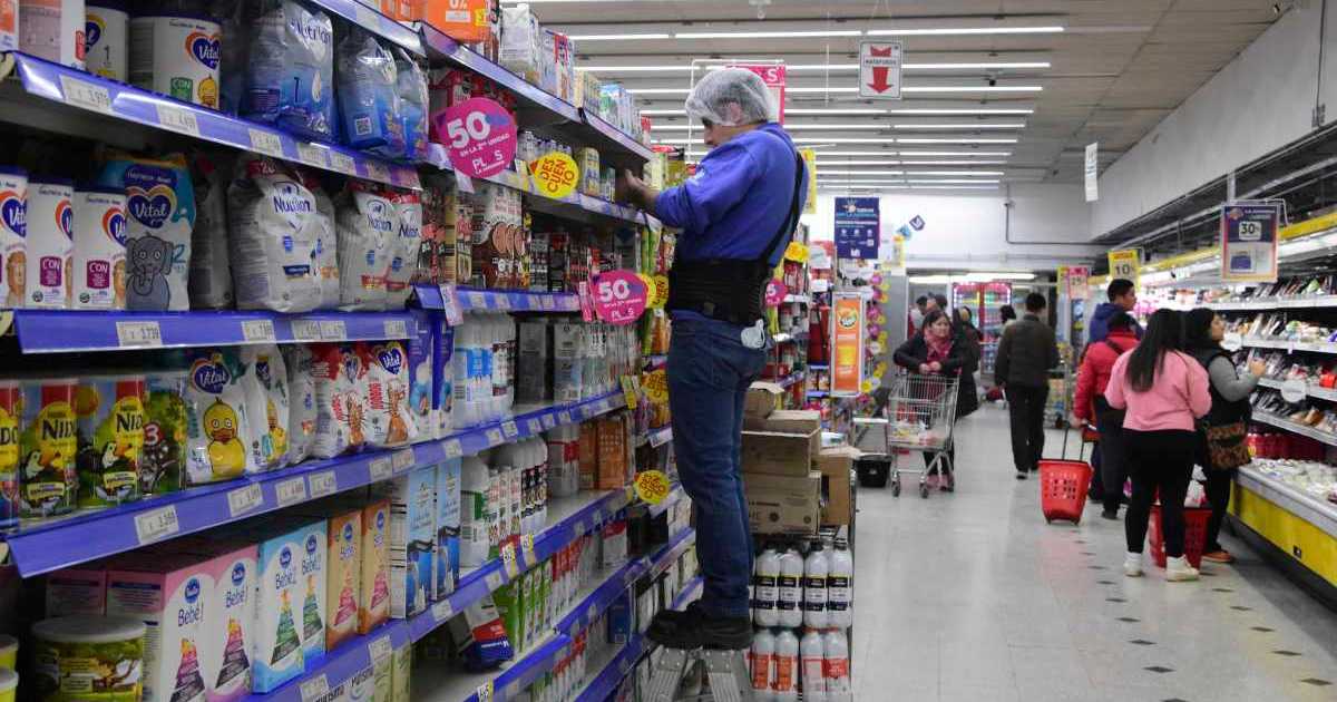Inflación: listas con aumentos en supermercados y la negociación por ...
