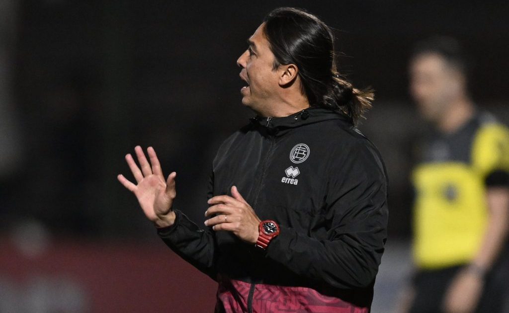 Lanús confirmó como su entrenador al roquense Sebastián Salomón ...