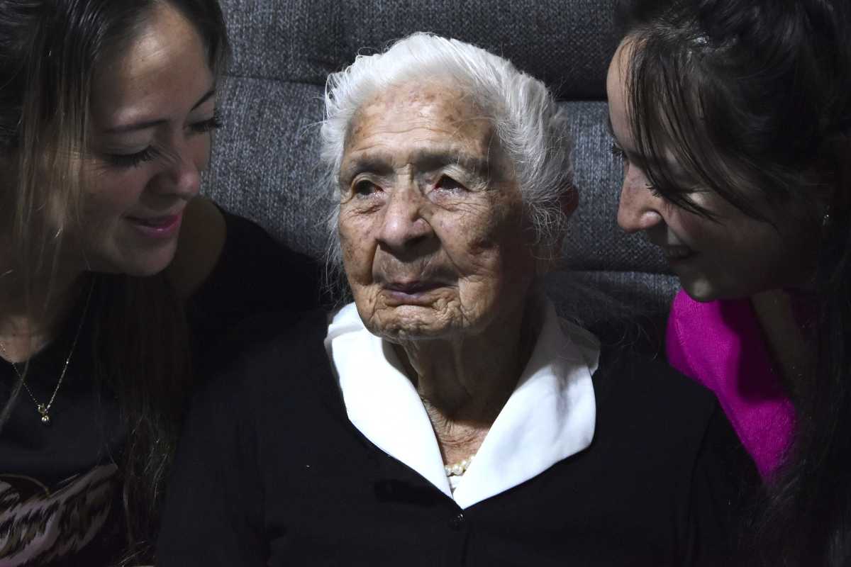 Arsenia, la mujer centenaria: 100 años de vida y sacrificio entre las ...
