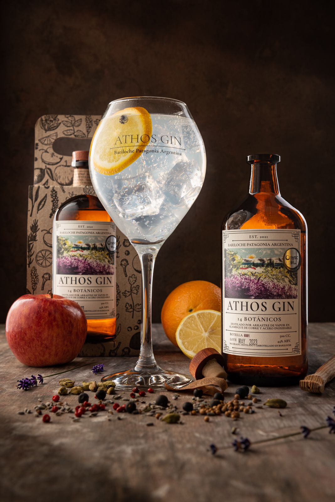«Athos gin» de Bariloche, la creación patagónica para el mejor homenaje ...