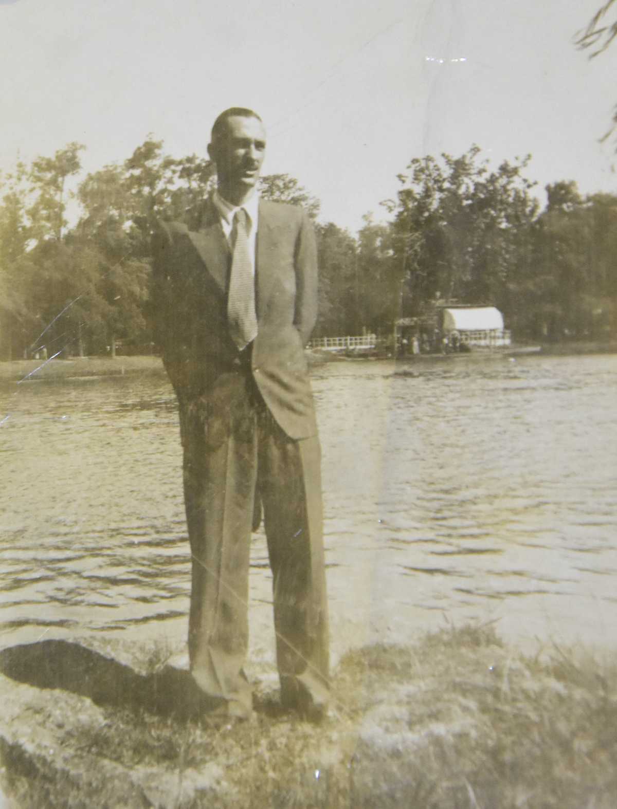Francisco López Lima, el médico soñador de Roca que era docente y ...