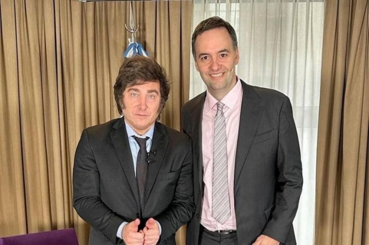 Javier Milei confirmó al economista y periodista Manuel Adorni como su ... Javier Milei confirmó al economista y periodista Manuel Adorni como su ...
