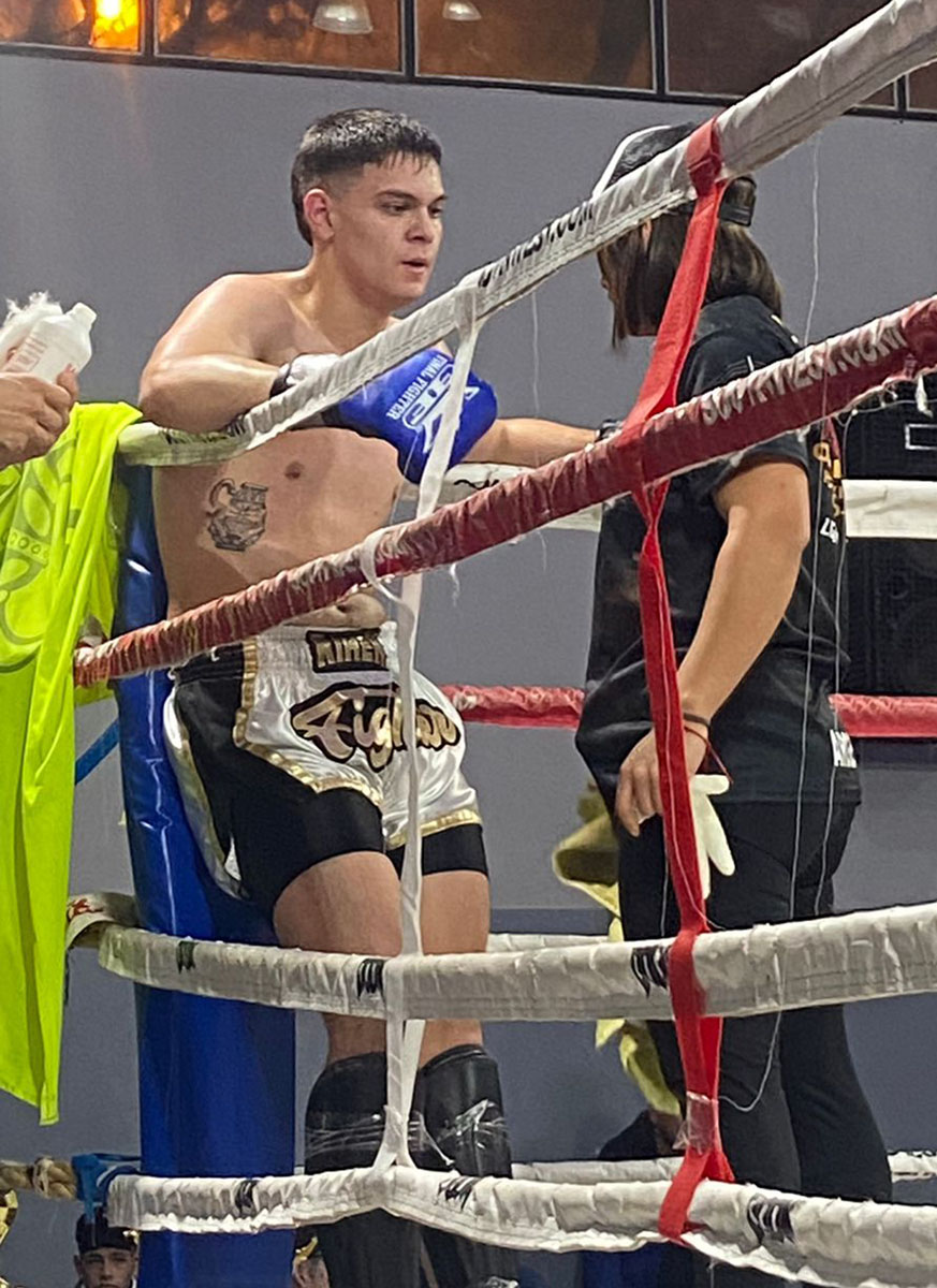 Kickboxing: Fernando es de Roca y se va a competir a una pelea ...