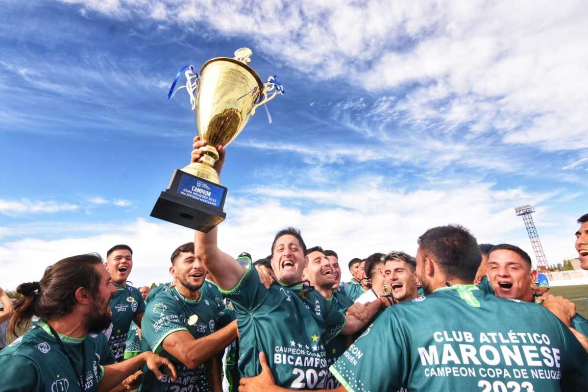 Maronese, el gran campeón del año en el fútbol neuquino: doblete y a ...