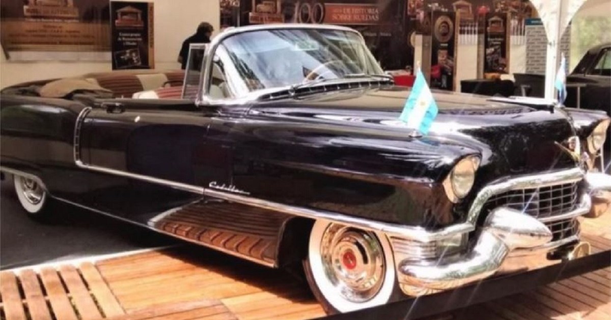 Jura de Milei con el descapotable de Perón y «un mensaje a la Nación ...