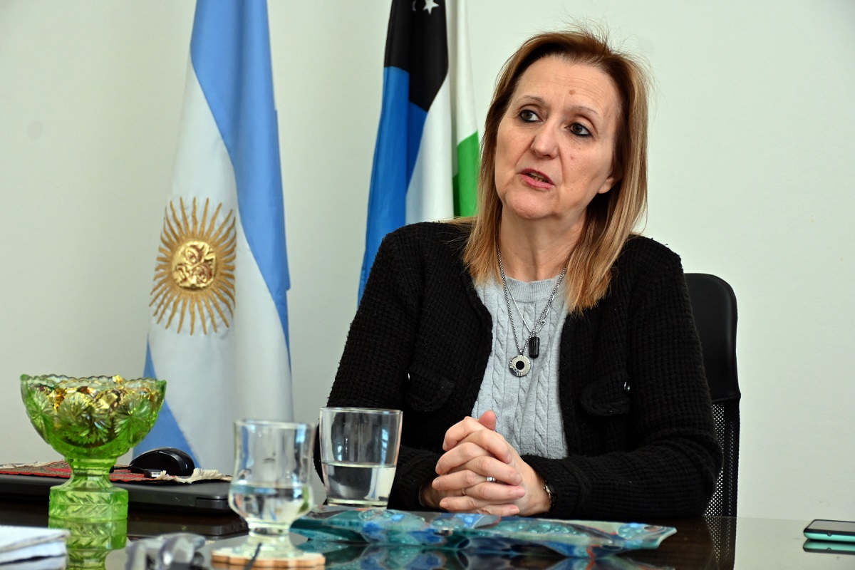 Buscan modificar el Centro Regional de la Universidad del Comahue en ...