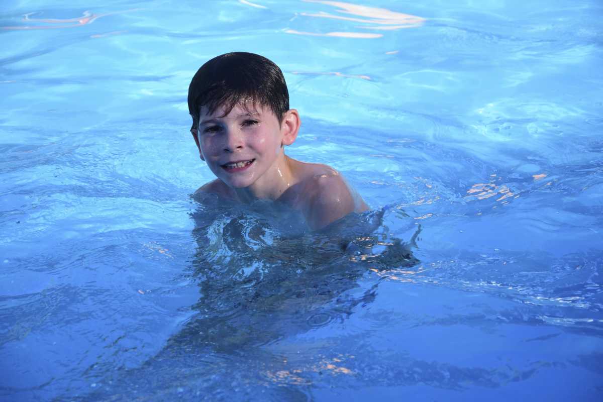 Maxi, el nene de Roca que nació con sordera y cambió su vida: a cada ...