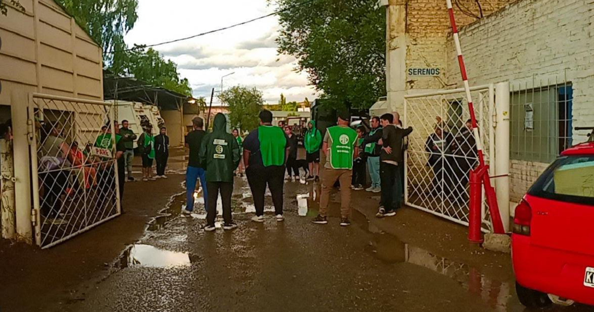 Protesta de ATE en el corralón municipal de Regina por despidos: «Vamos ...