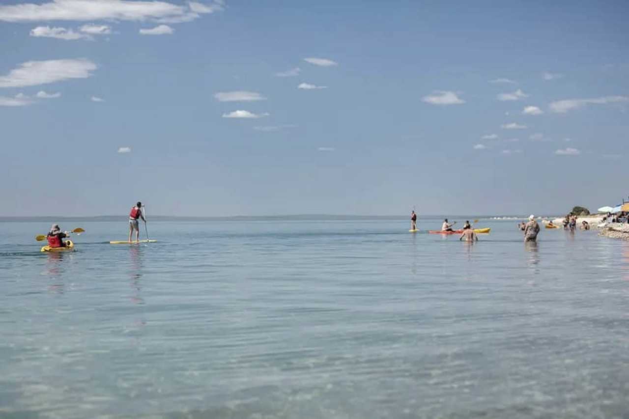 Punta Perdices: así es el Caribe de la Patagonia, la playa que la rompe ...