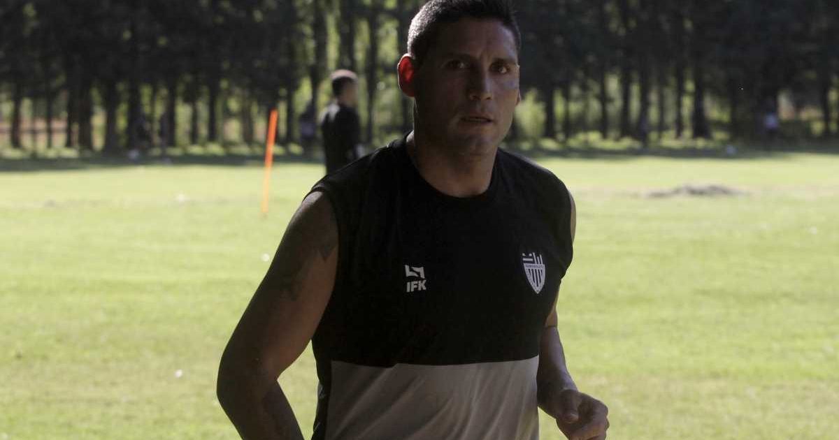 Henry Sáez y su regreso a Cipolletti: «Estoy contento por volver a mi ...
