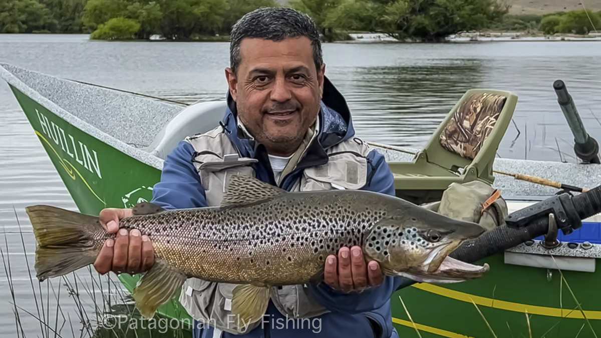 Fue a pescar a la cordillera y tuvo un pique inolvidable: «Una trucha ...