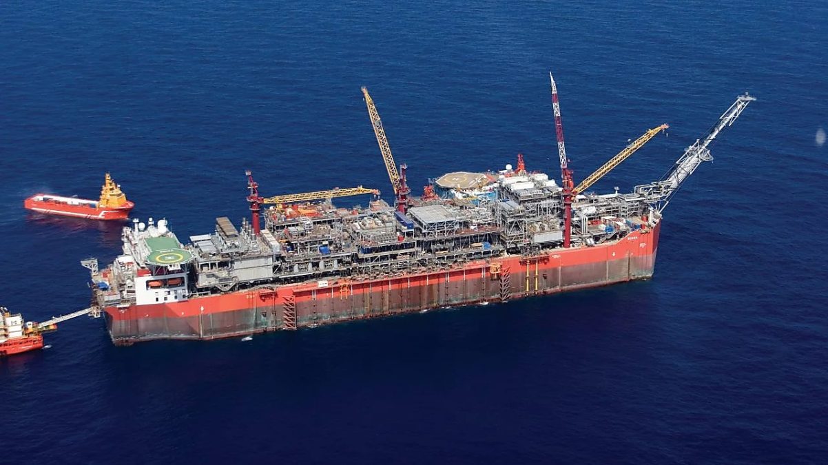 Shell completó con éxito el primer pozo offshore controlado de forma ...