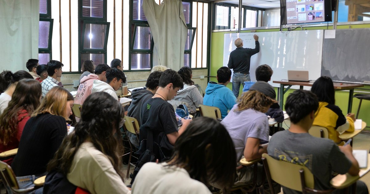 Cada vez se lee menos y afecta el aprendizaje en la universidad ...