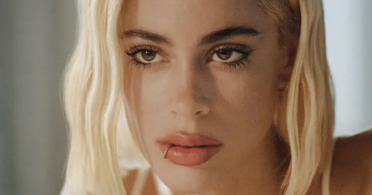 Tini Stoessel anunció su nuevo álbum: cuándo se lanza «Un mechón de ...