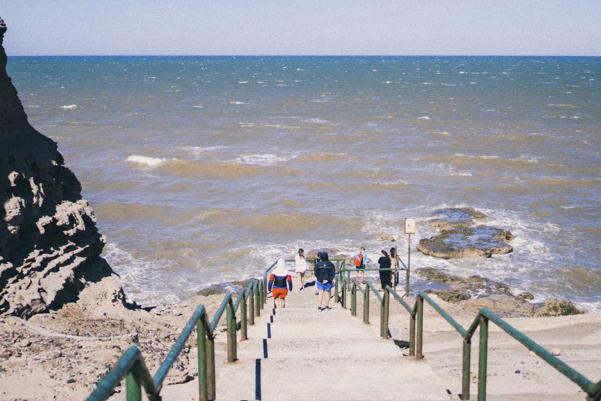 La ruta que bordea el mar en la Patagonia es una joya para recorrer al ...
