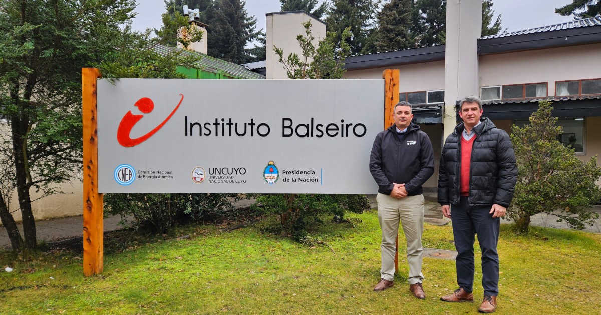 Fundación YPF firmó un convenio educativo con el Instituto Balseiro en Bariloche - Diario Río Negro