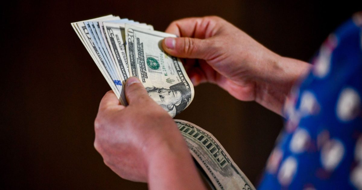 Dólar blue en Neuquén: sube otros 30 pesos este lunes 16 de diciembre ...