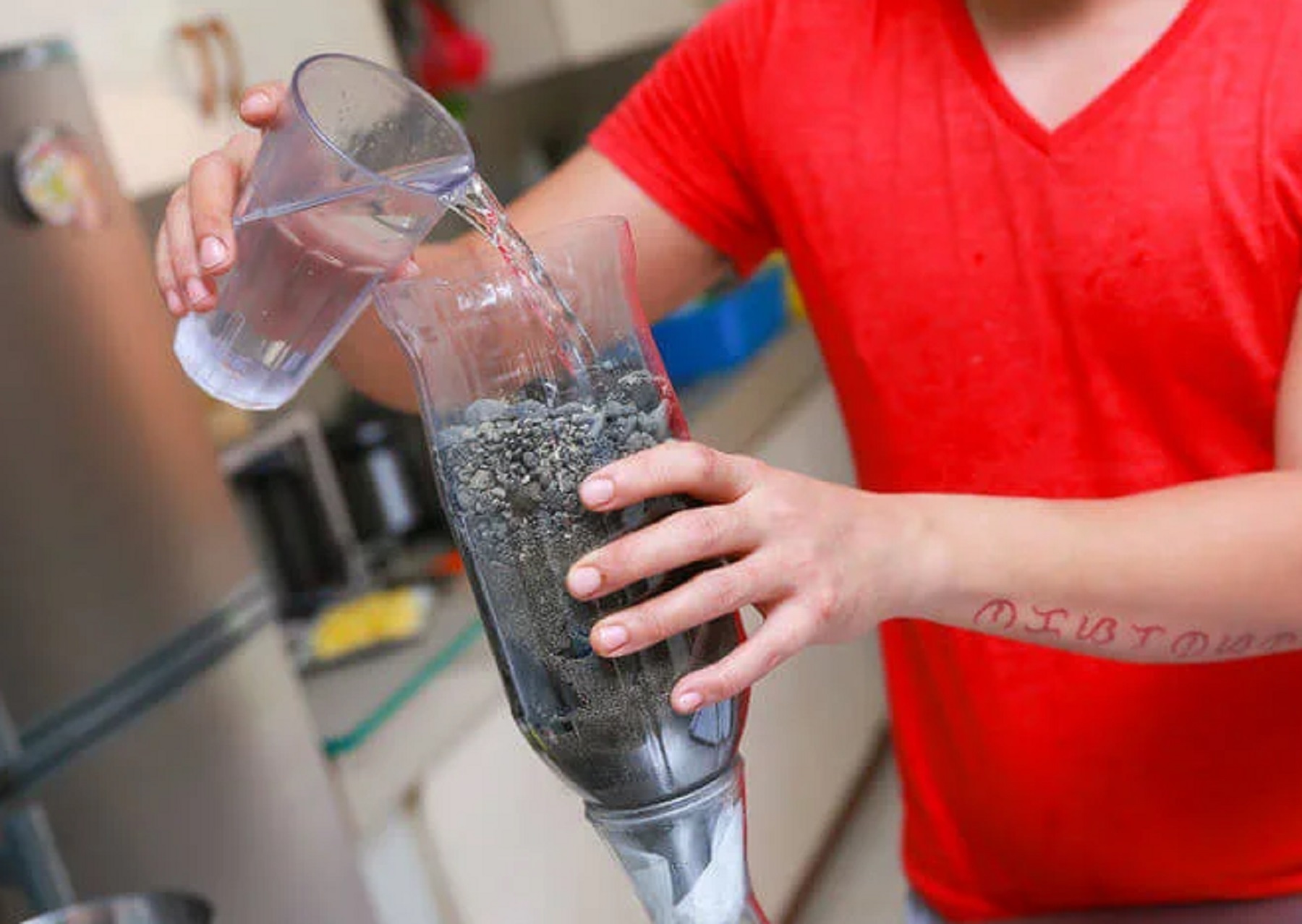 Cómo hacer un filtro de agua casero súper sencillo, paso a paso: ¡tomá ...