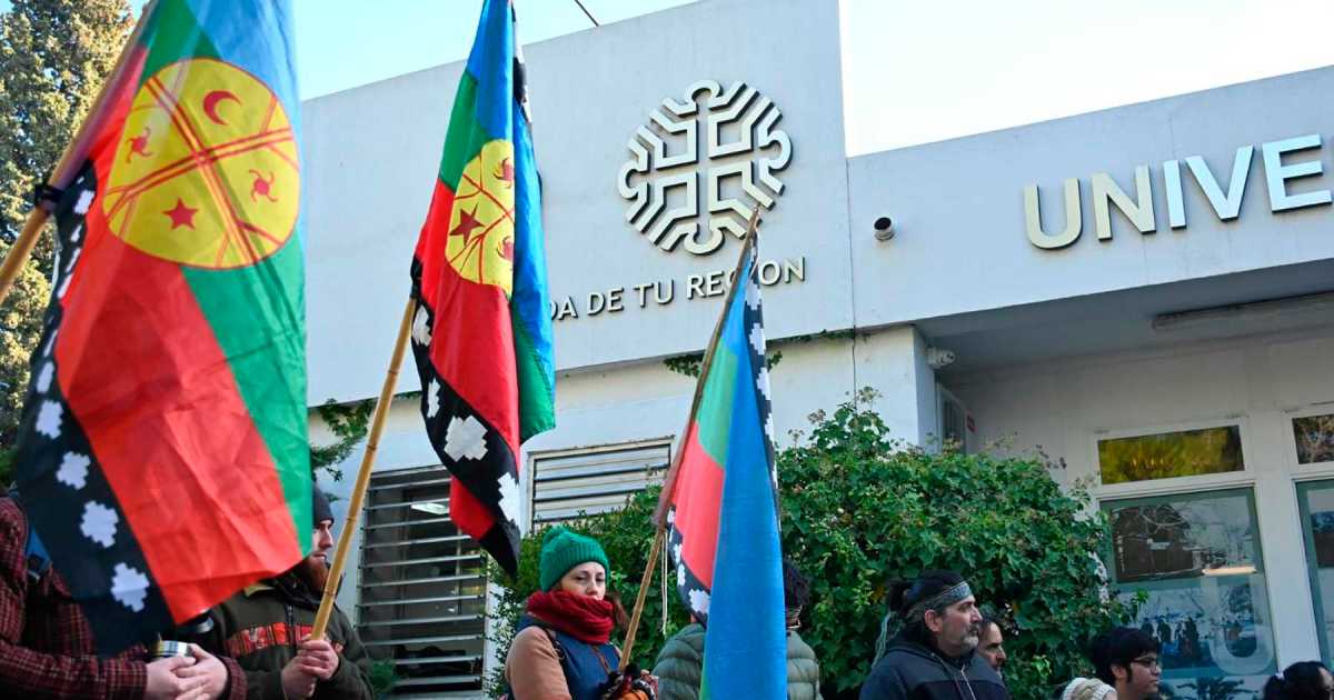 Izarán la bandera mapuche en la UNCo: conmemoran el año nuevo con ...