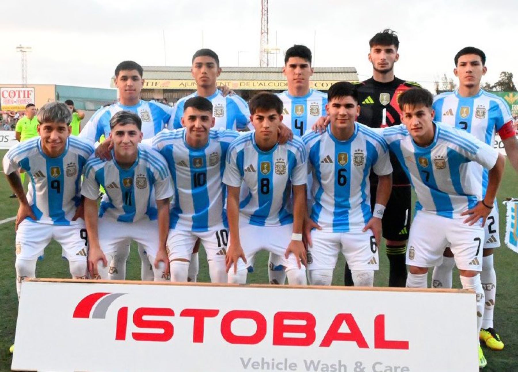 La Selección Argentina debutó con una victoria ante Brasil en el torneo ...
