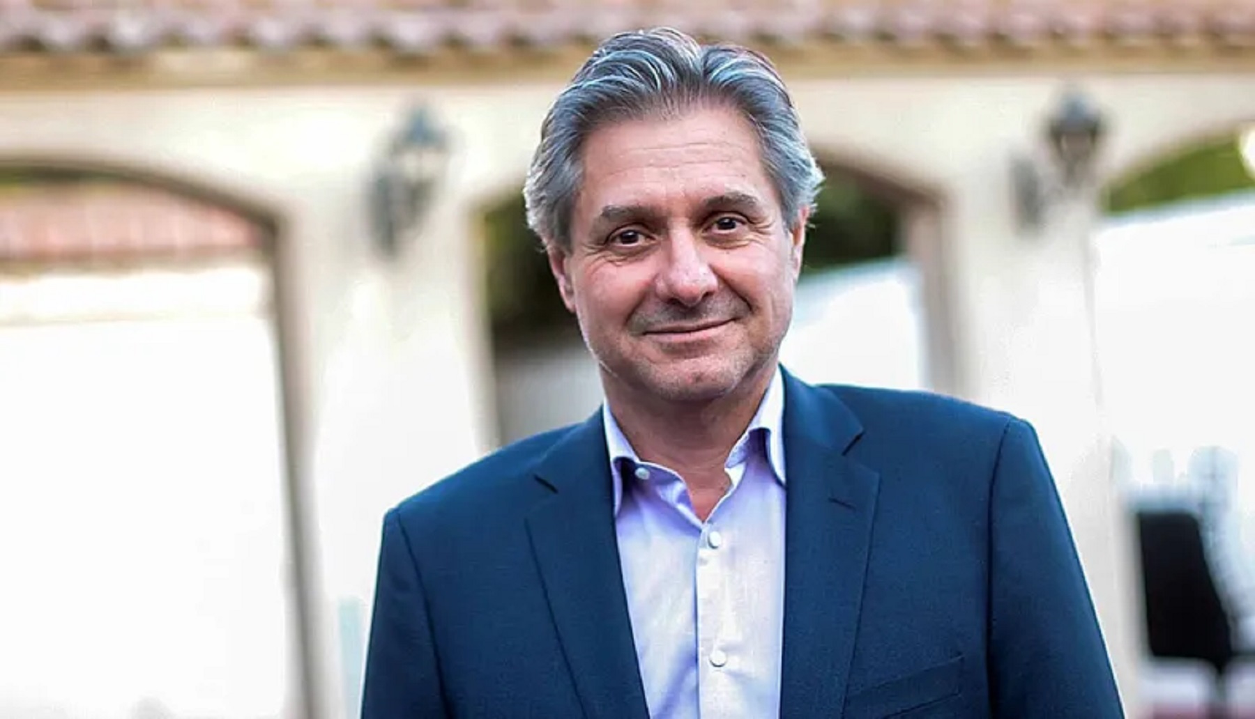 Quién es el economista de Chile que se suma al equipo de Luis Caputo ...