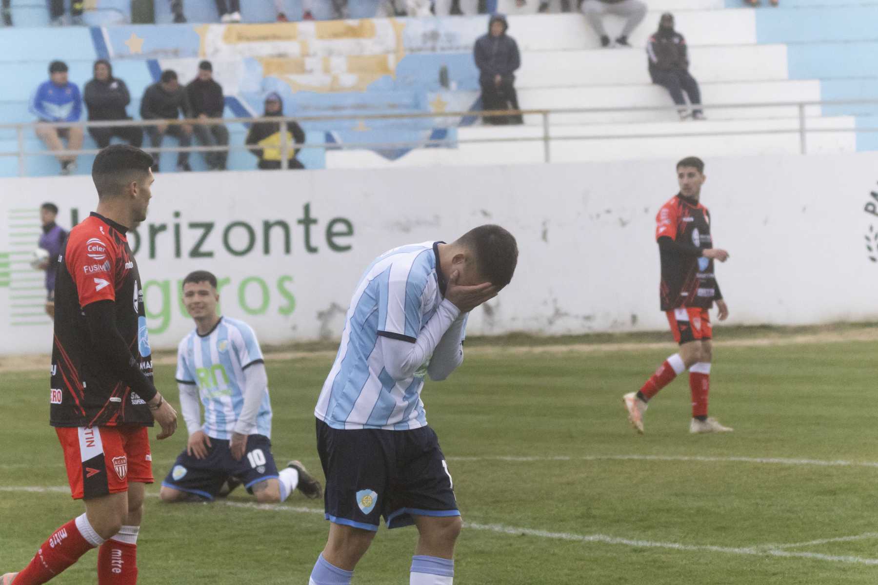 Sol de Mayo sufrió una goleada en Viedma y se aleja de la clasificación ...