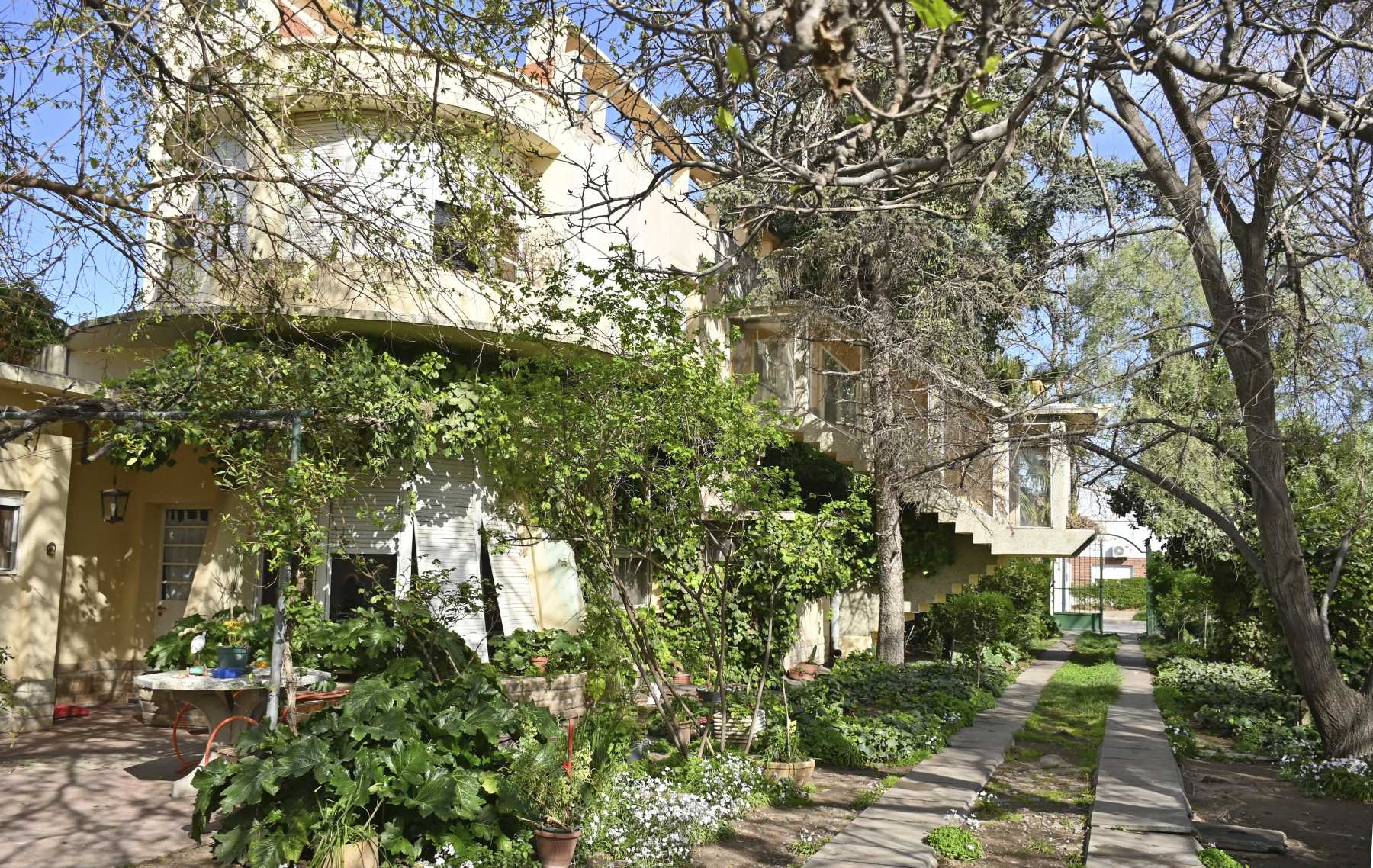 Un arquitecto de vanguardia y el legado que dejó en Allen hace 60 años ...