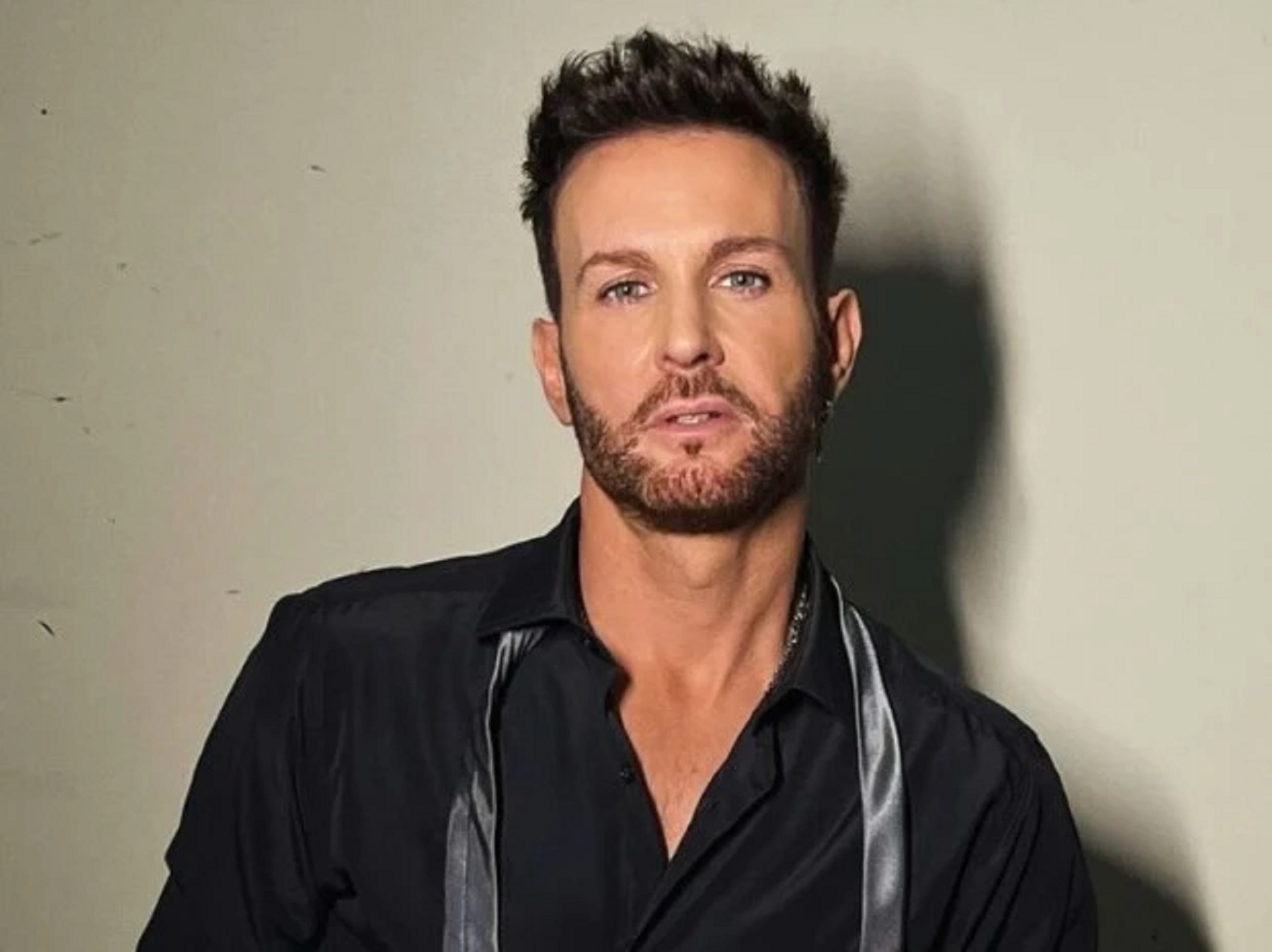 Axel anuncia nueva fecha por entradas agotadas - Diario Río Negro