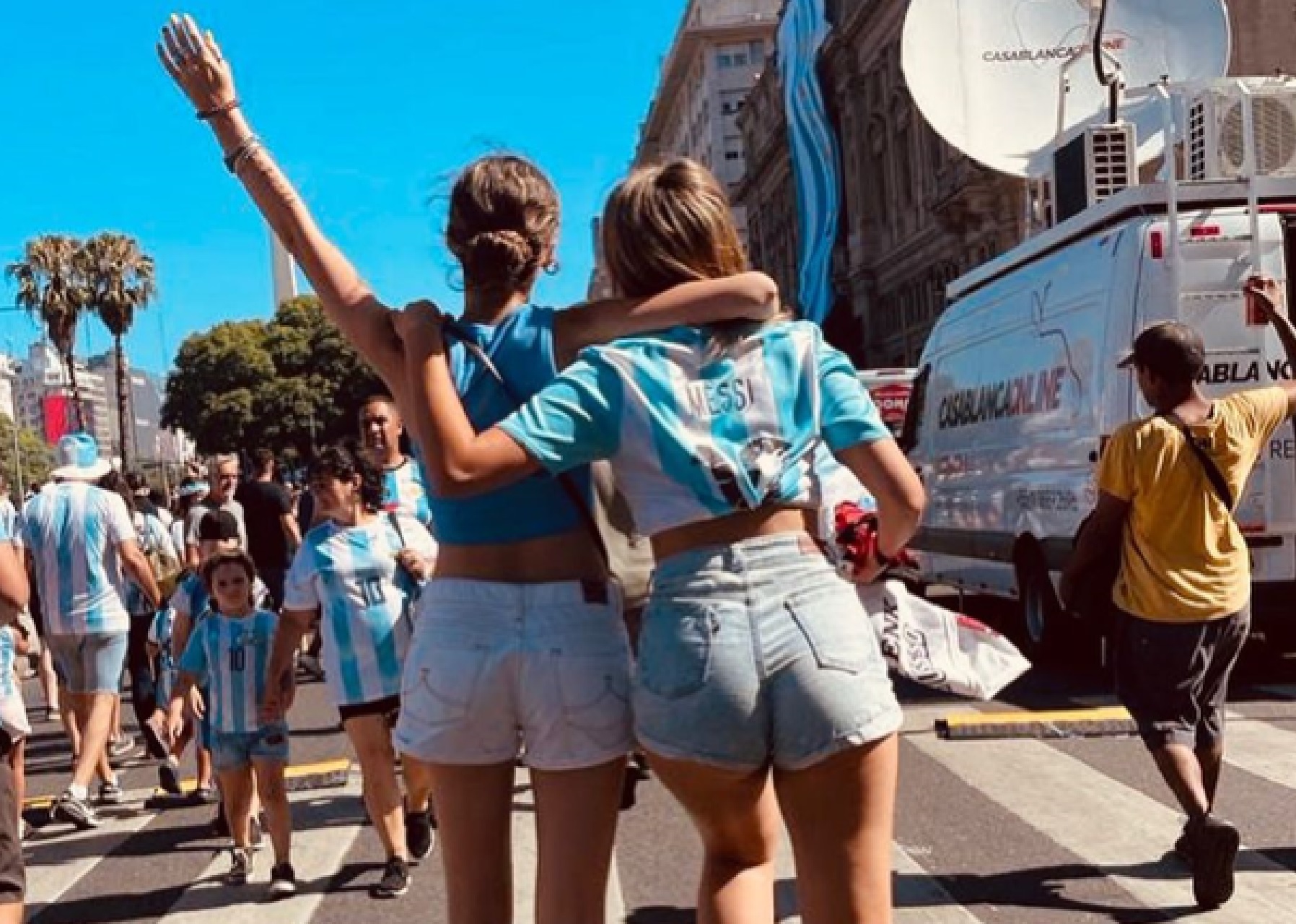 Quién es Florencia Chiusano, la joven que cantó tras la victoria de ...