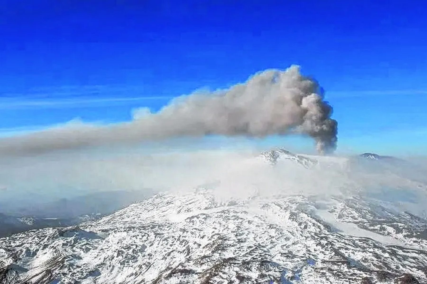 El volcán Copahue aumentó su actividad: cambian el nivel de alerta en ...