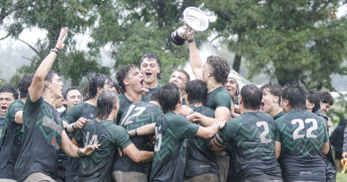 Gabriel Ochoa y el histórico ascenso de la M17 de la URAV: «En el Valle ...