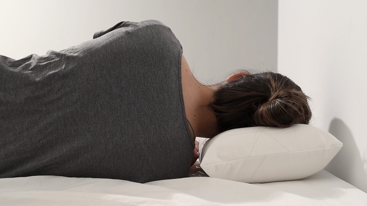 Viajar con la almohada propia: cada vez son más lo que tienen esta ...