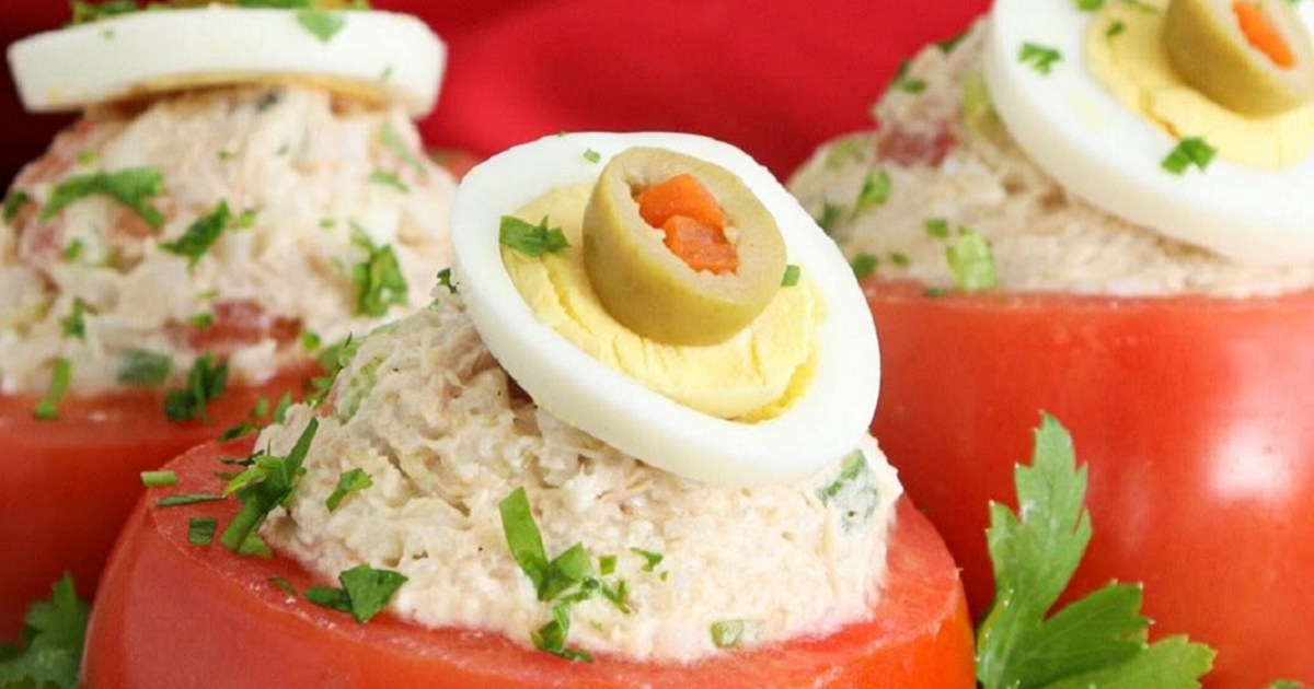 Tomates rellenos con atún, un clásico que no puede faltar en la mesa ...