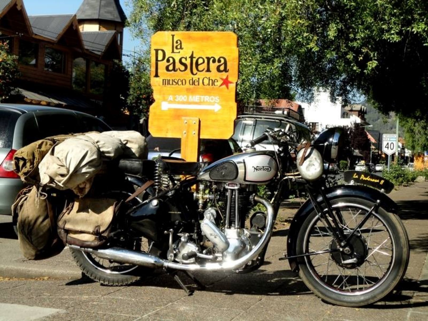 «La Poderosa», la moto del Che vuelve al museo que recuerda su paso por ...