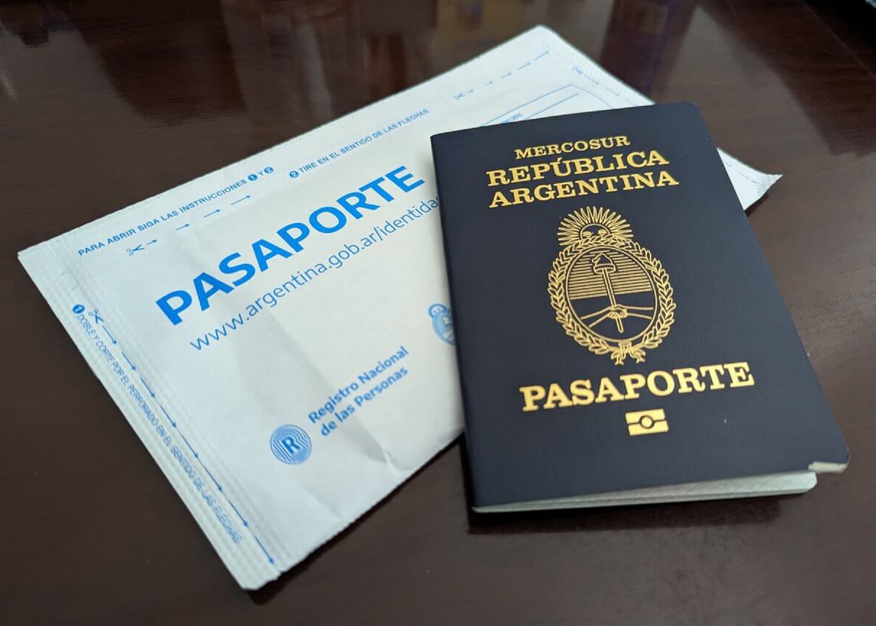 Viajes al exterior: cuánto sale sacar el pasaporte para este verano ...