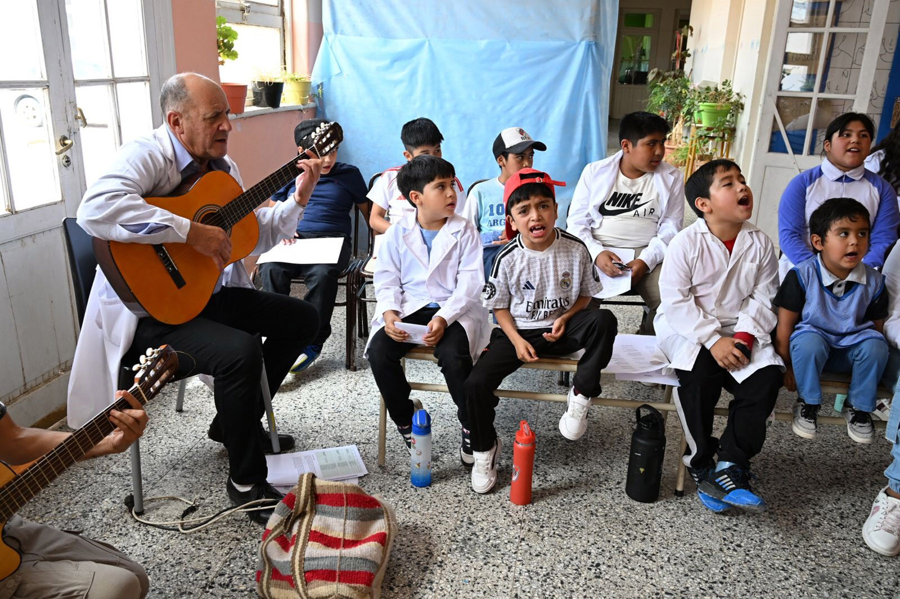 Inicio de clases en Río Negro: aulas que ofrecen contención en Clemente ...