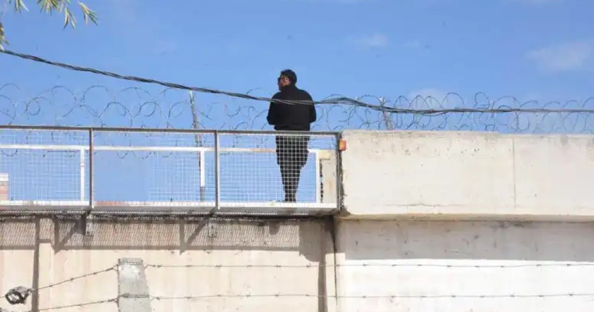 Una pelea entre presos de la cárcel de Roca terminó con graves amenazas ...