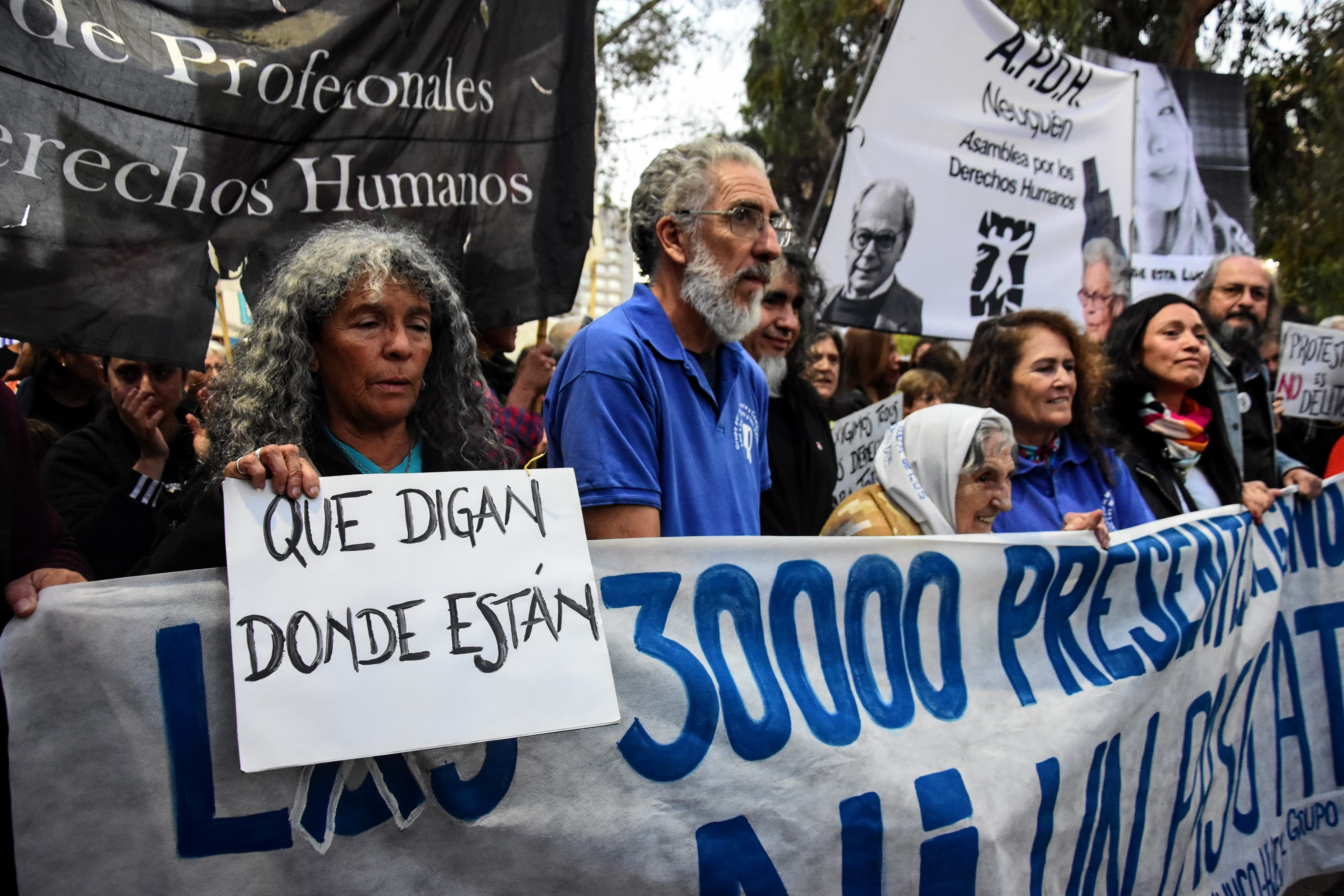 En 20 fotos, las marchas por el 24 de marzo en Neuquén y Río Negro: así se vivió el Día de la ...