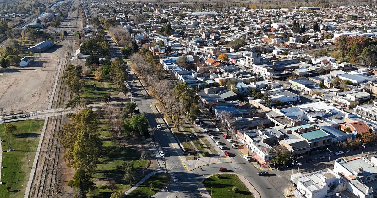 Allen recuperó el transporte urbano: volvió la empresa Norma por tres ...