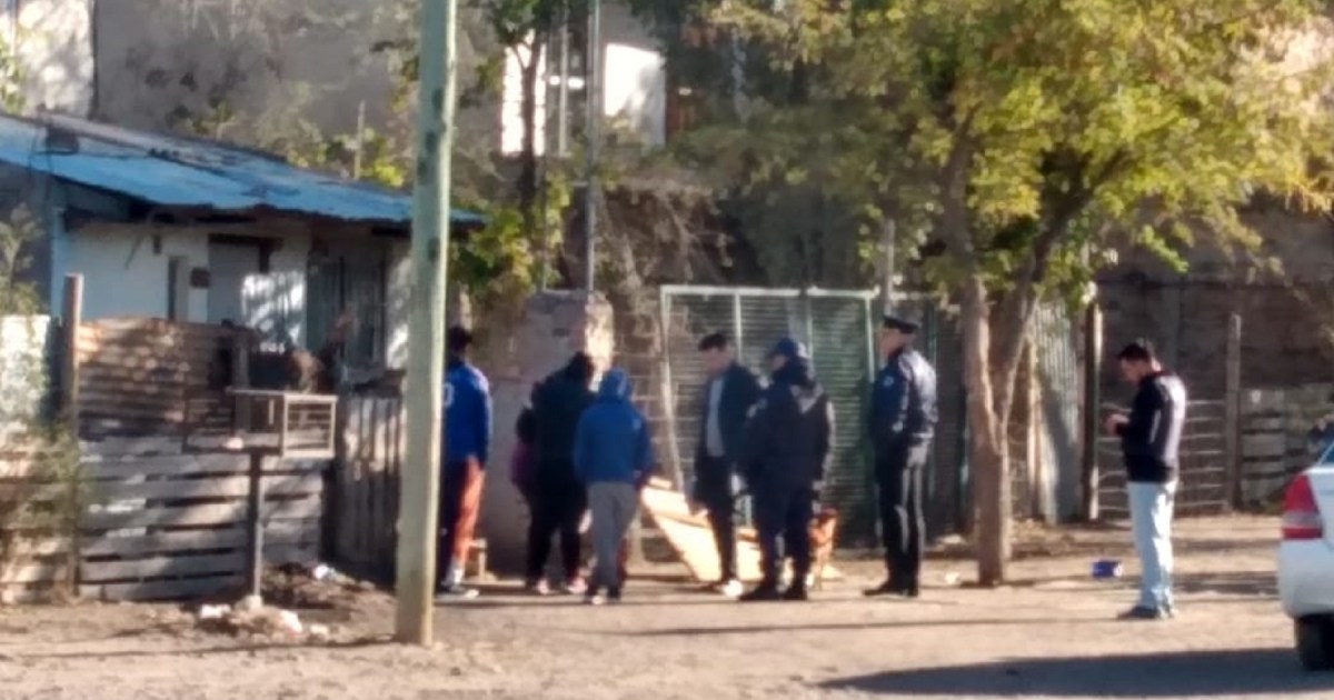 Video | Megaoperativo por el crimen de Julián Dobra en Roca: en 20 ...