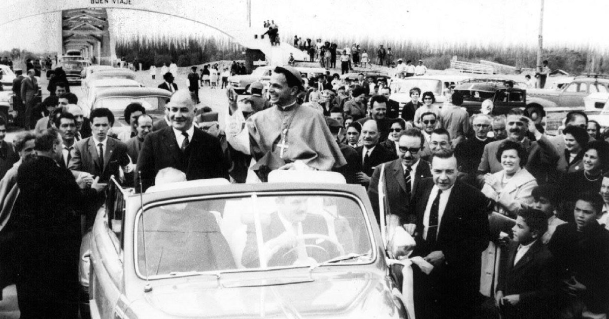 El día que De Nevares besó a Neuquén y otros recuerdos a 30 años de su ...