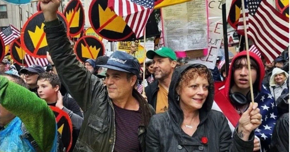 Mark Ruffalo y Susan Sarandon marcharon en defensa de los derechos ...