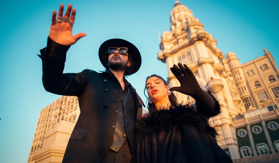 Beto Cuevas presentó una nueva versión del tema “El Duelo” junto a Luz ...